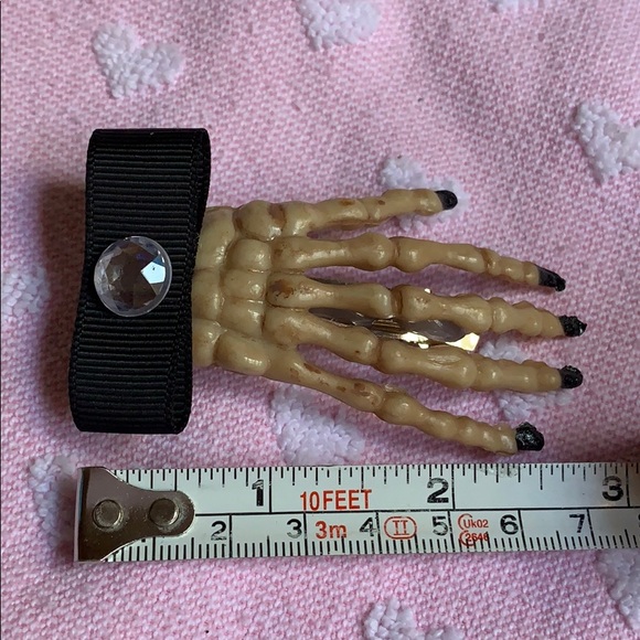 unbranded | Accessories | 3 Creepy Skeleton Hand Hair Clip For ...